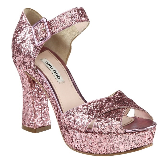 Best Kept Shared | Rent, Lend & Sell Designer Fashion in Dubai